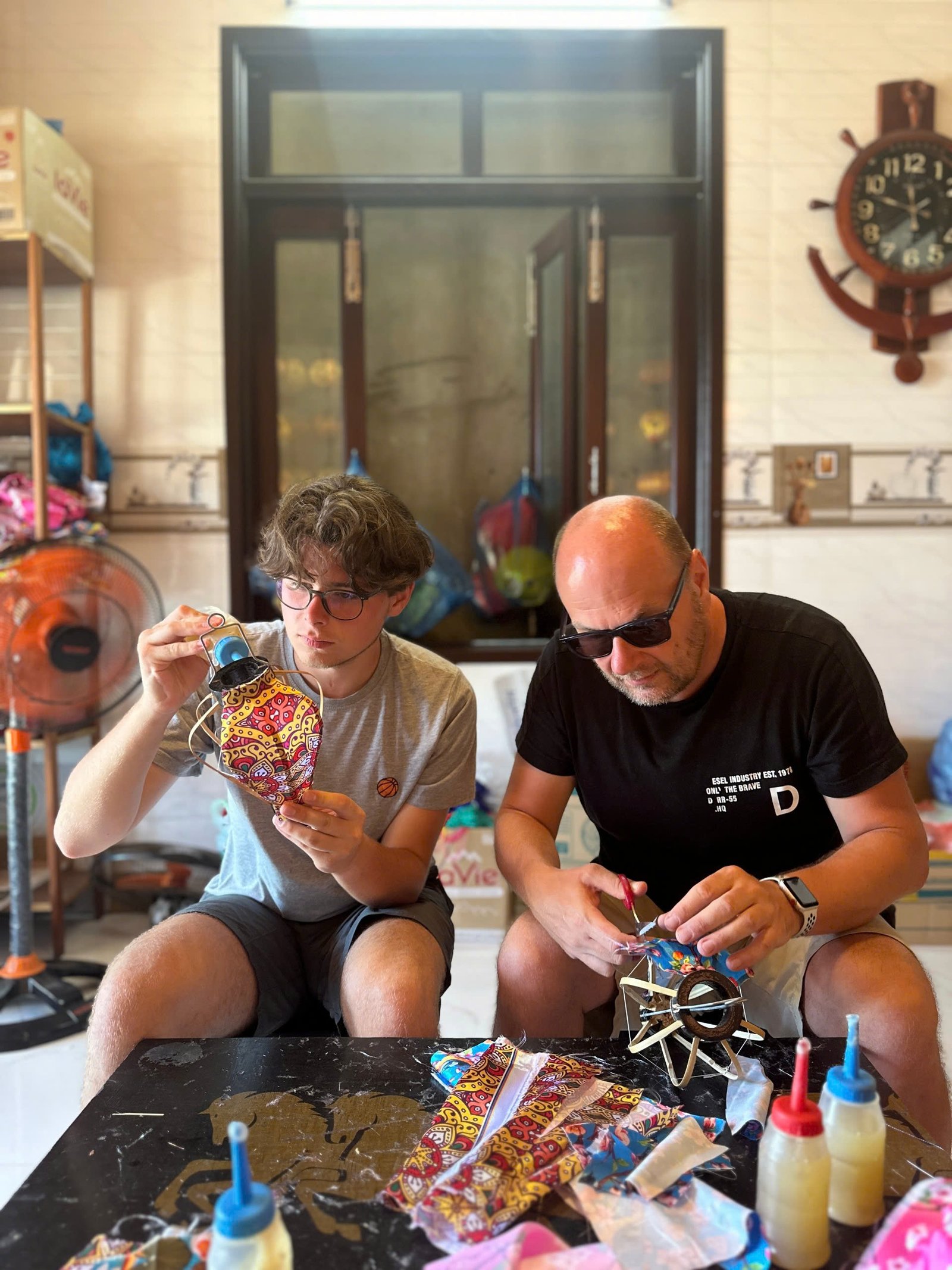 Lantern Making Class Hoi An - Hand Painting Workspace - Lantern ...